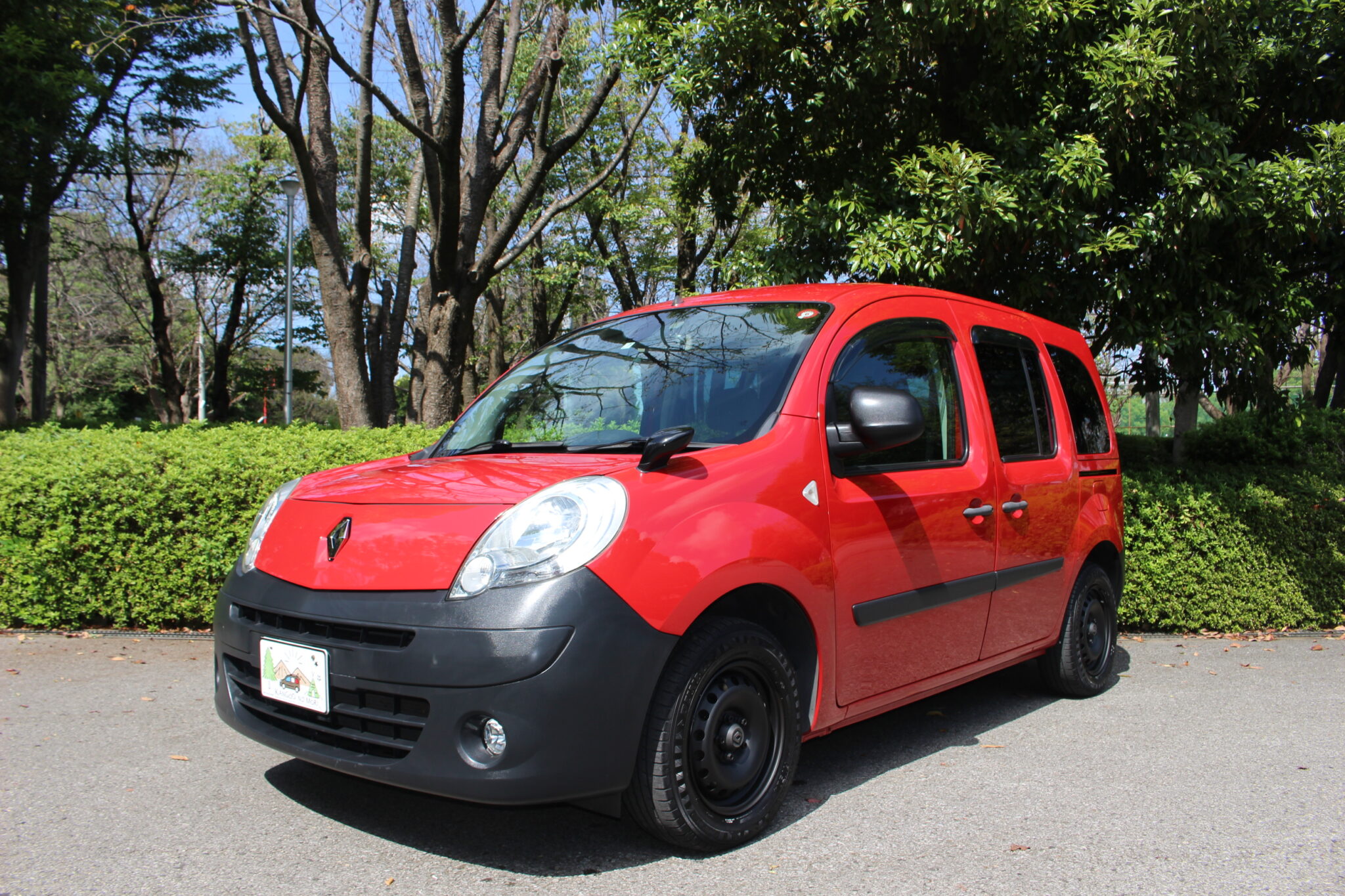 【新着在庫車両のご紹介】Phase1 Renault KANGOO Authentic Rouge Vif 5MT - 千葉市のカングー専門店 ...